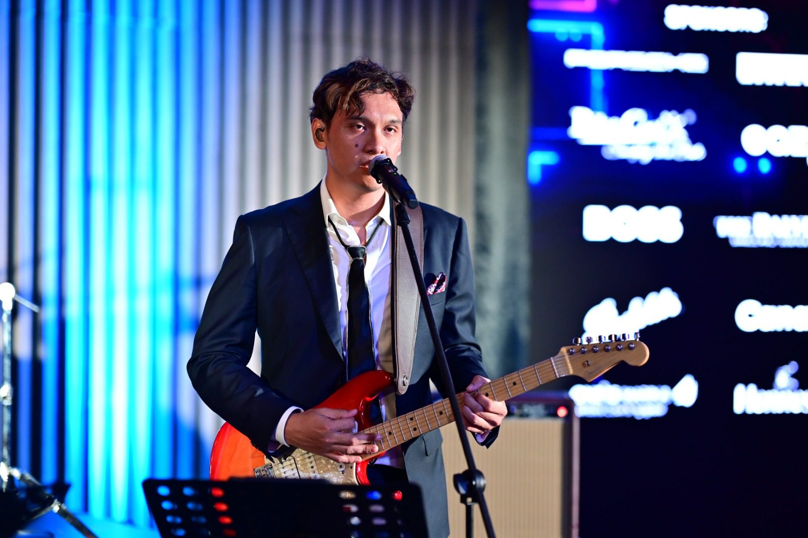 How to Make the Most of a Live Band at Your Wedding - Singapore - Merry ...