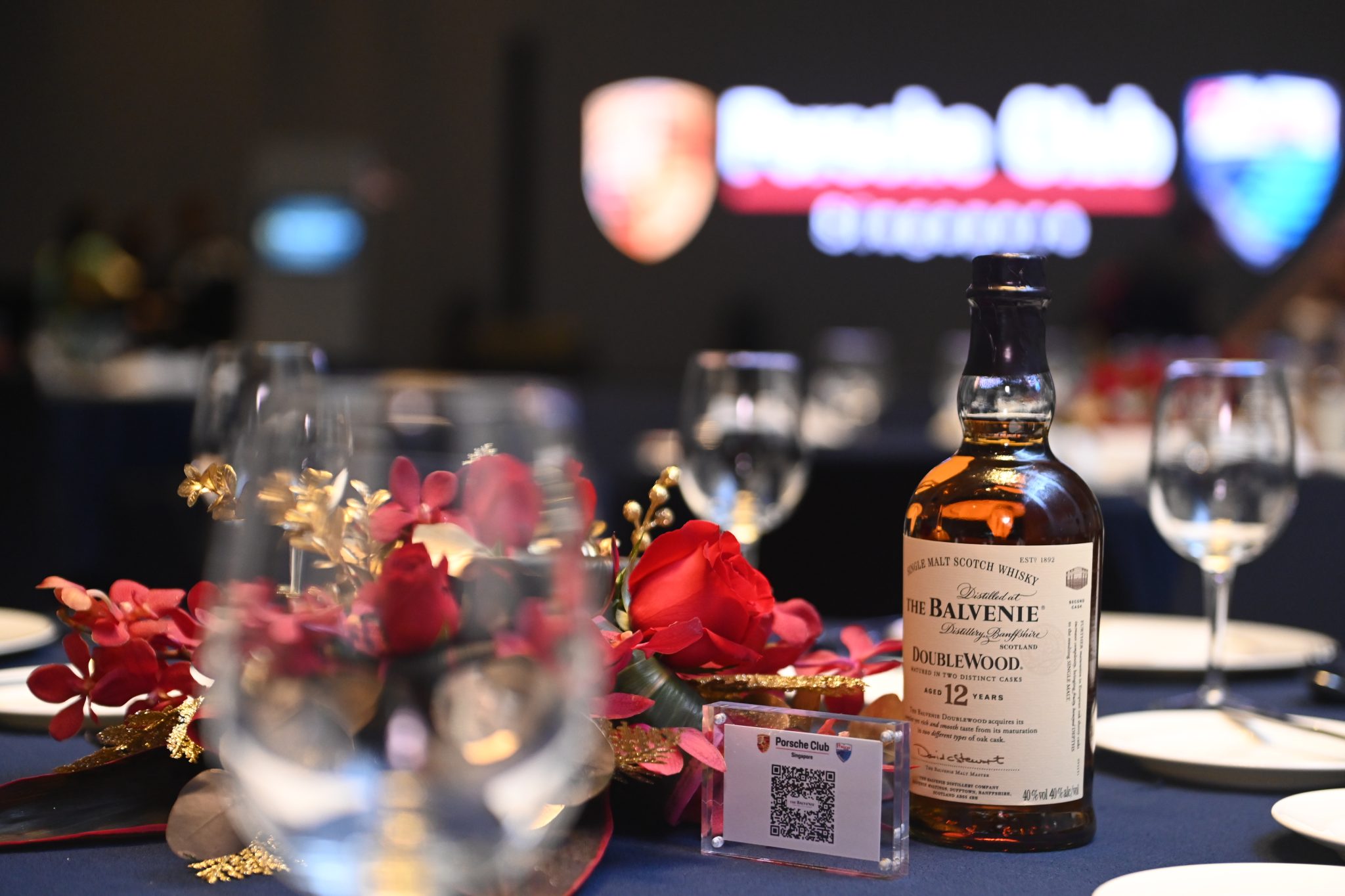 Gala Emcee Script: A Guide and Samples - Merry Bees